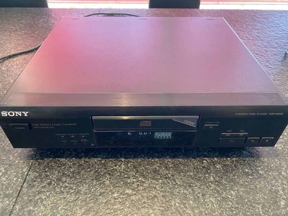 Klassischer Sony CD-Player (Gebraucht) in Bern für CHF 6 – mit ...