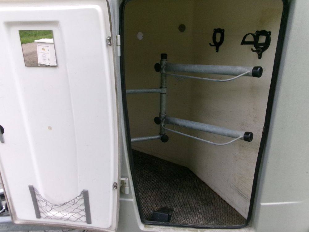 2er Vollpolyester Pferdeanhänger ab MFK (Gebraucht) in Muhen für CHF 4300 – nur Abholung auf ...