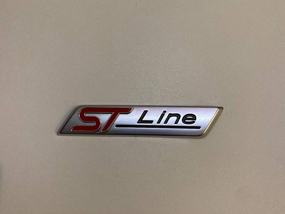 Original Ford ST-Line Emblem (Neu (gemäss Beschreibung)) in Frauenfeld ...