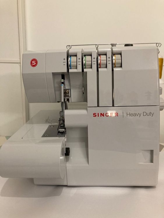 Singer Overlock Heavy Duty 14 HD 854 (Neu (gemäss Beschreibung)) in ...