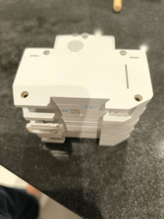 ETI FI-Schutzschalter KZS-4M 3p+N A C16/0.03 Neu! (Neu und ...