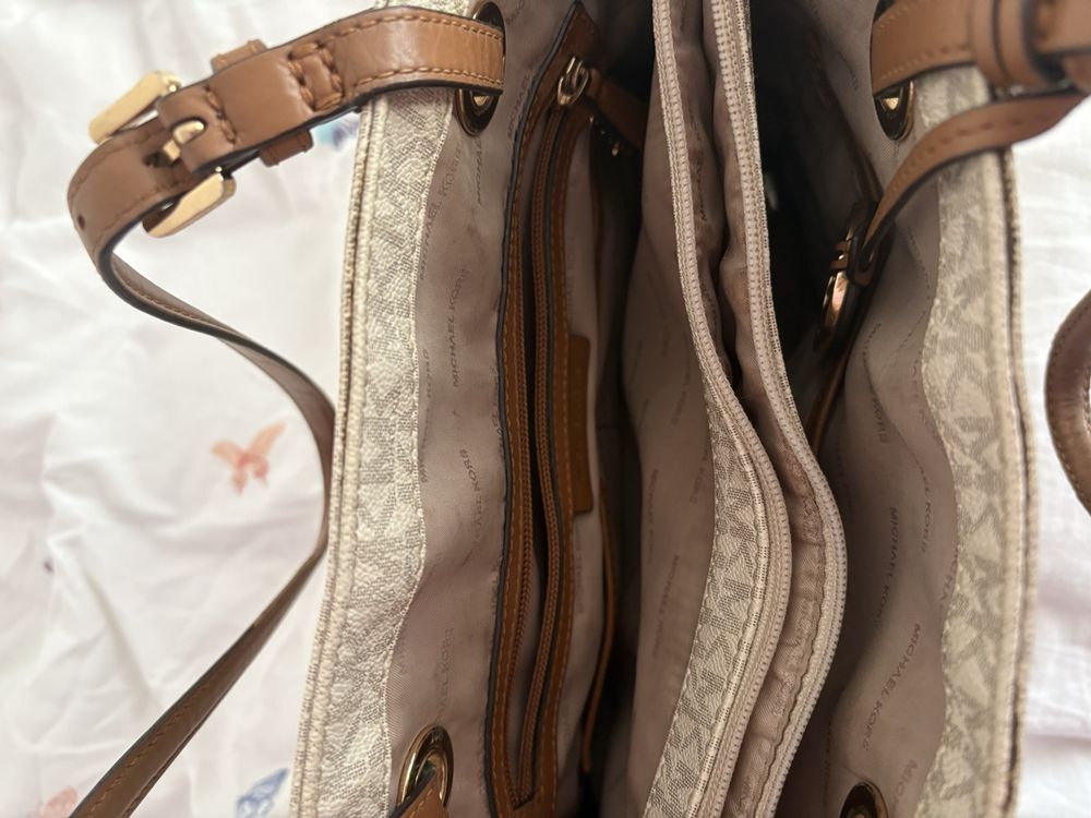 Michael Kors Tasche (Gebraucht) in Ibach für CHF 30 – mit Lieferung auf ...