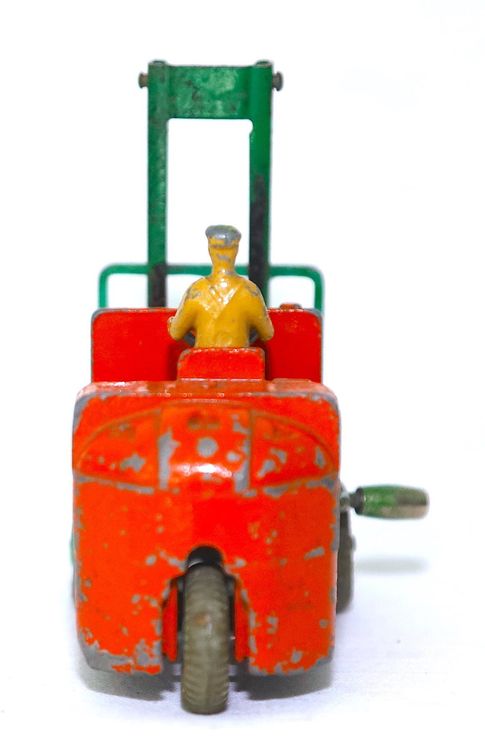 ALTER HUBSTAPLER VON DINK TOYS (Defekt) in Ipsach für CHF 9 – mit ...