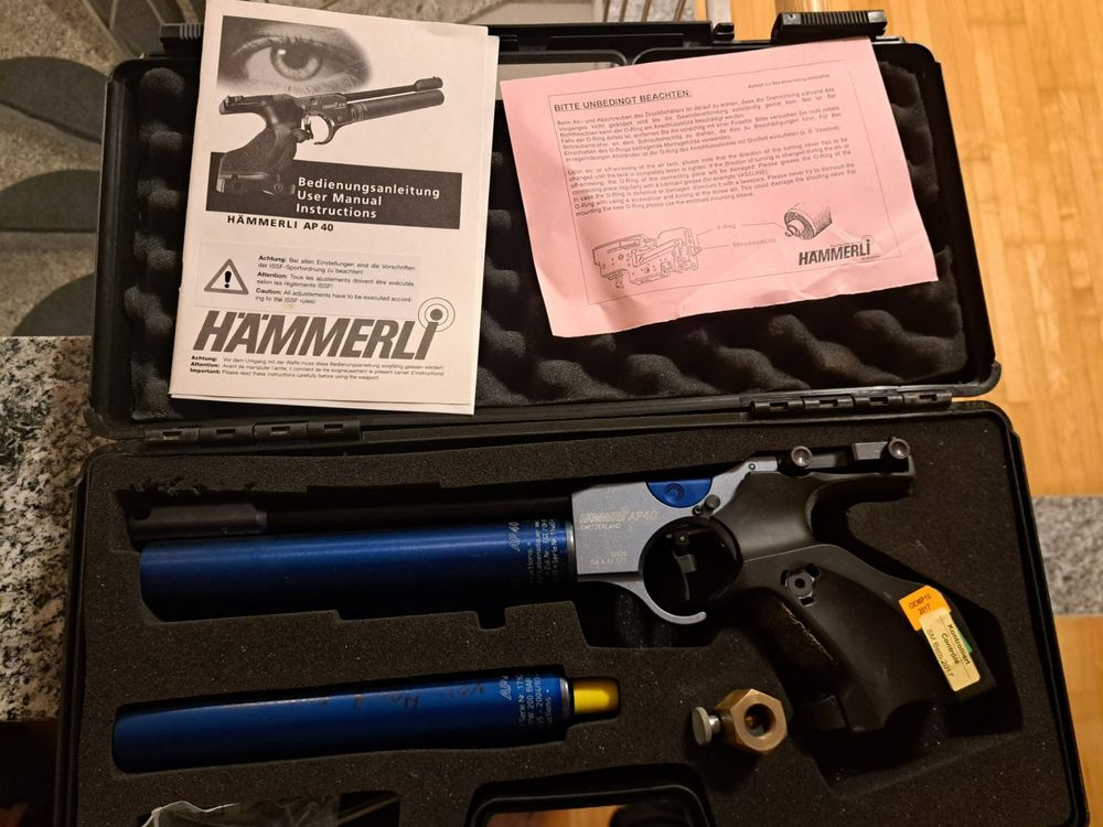 Hämmerli AP40 Luftpistole mit 2 Kartuschen, Swiss Made | Kaufen auf Ricardo