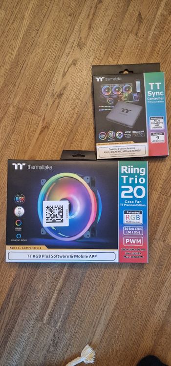 Thermaltake Riing trio 20 and TT Sync Controller (Neu (gemäss ...