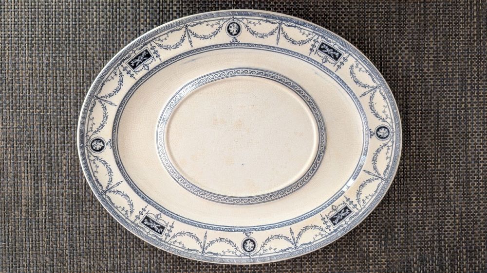 XL Minton England Serving Platter made in 1878 (Gebraucht) in Egg b ...