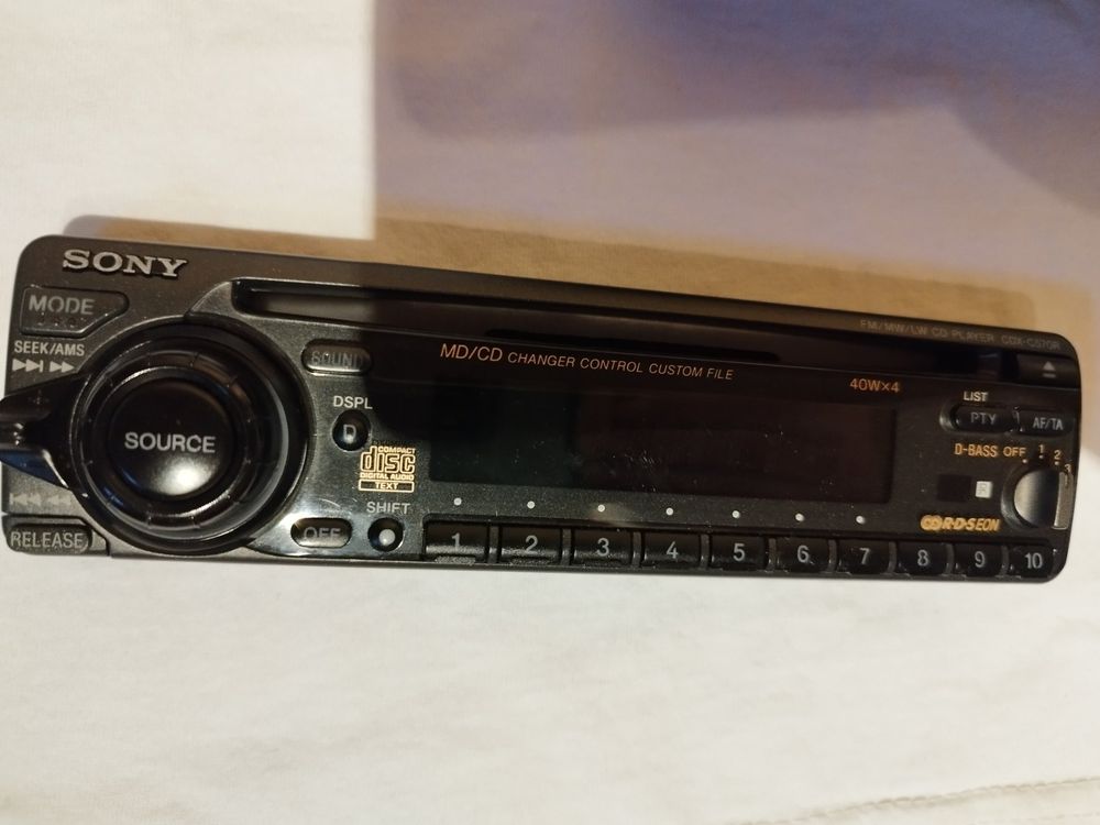Sony Auto CD/Radio Player (mit abnehmbare Frontsteuerung ) | Kaufen auf ...