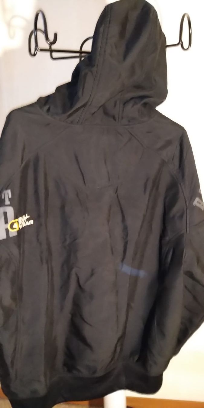 Veste Bull Rot Wear Capuche, noire, (L) (D'occasion) à Gland pour CHF 1 ...
