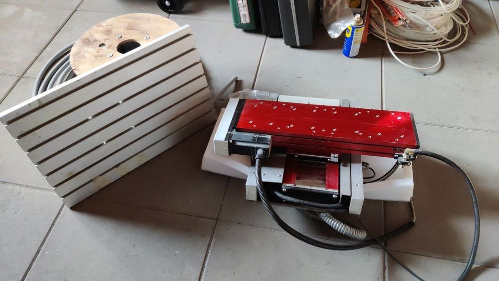 CNC Kreuztisch mit Alu-Tisch und Schrittmotoren (Gebraucht) in Aeschiried für CHF 245 – nur ...