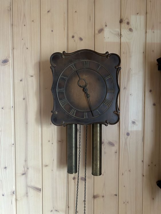 Antike Wanduhr mit Glockenspiel, Nostalgie pur! (Gebraucht) in Vilters für CHF 20 – nur Abholung ...