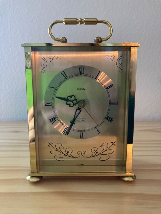 EUROPA Vintage Tischuhr: Elomatic, goldfarben, Quartz | Kaufen auf Ricardo