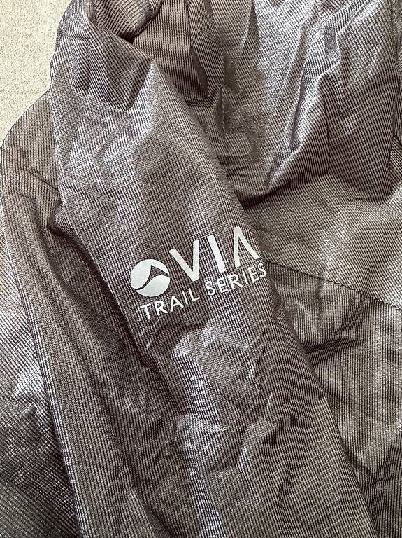 Veste et pantalon imperméable pour le trail (Gebraucht) in St-Saphorin ...