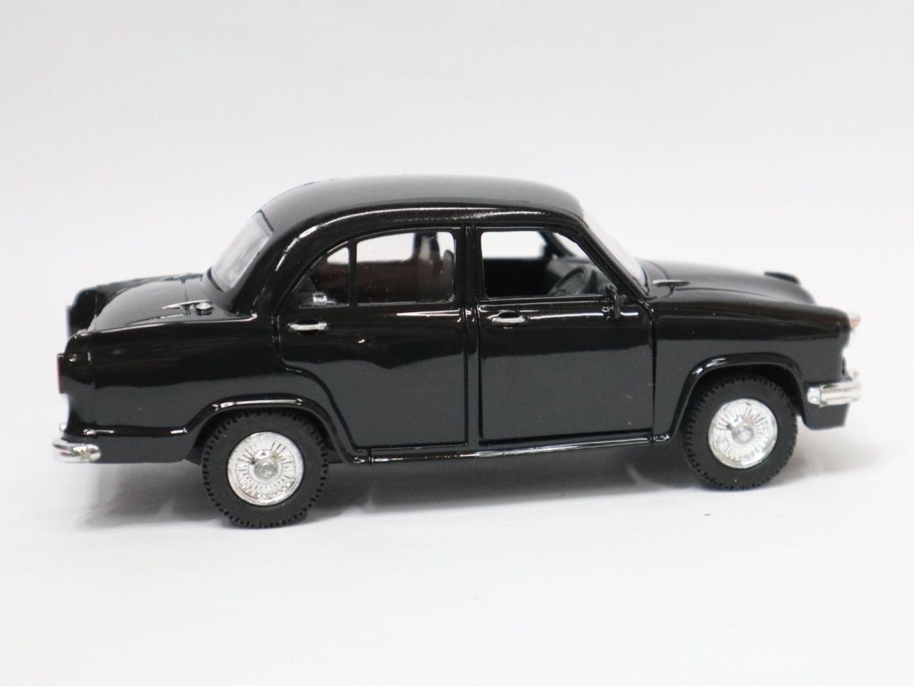 Morris Hindustan Ambassador mit Rückzugantrieb (Neu (gemäss ...