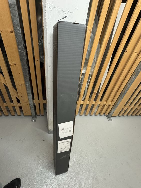 Tesla Model Y Roof Rack System - Brand New in Box! (Neu und ...