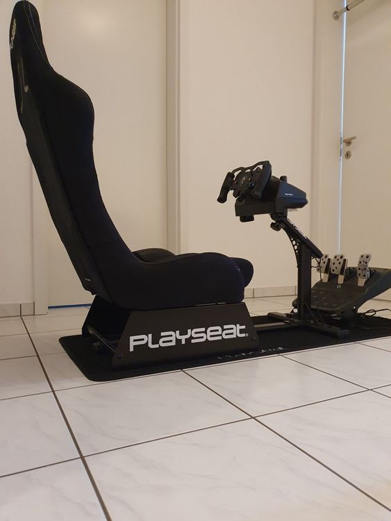 Playseat Evolution mit Logitech g923 | Kaufen auf Ricardo