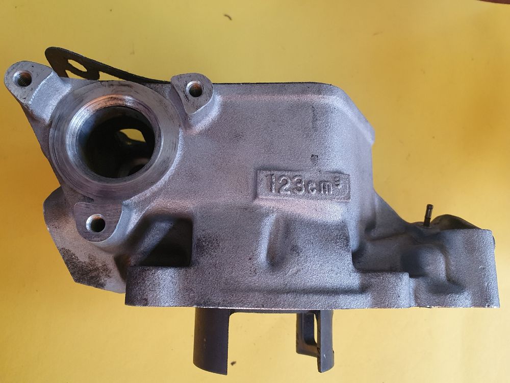 Zylinder Suzuki RG 125 GAMMA 2T. 36AI gebr. (Gebraucht) in Niedergösgen ...