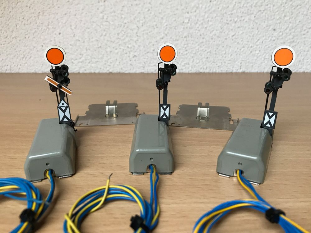 Märklin 1 x 7038, 2 x 7036 Vorsignal H0 (Gebraucht) in Dürnten für CHF ...