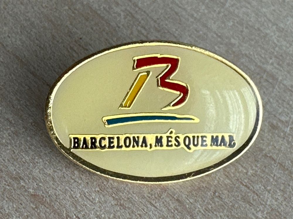 Pin Barcelona més que mai | Kaufen auf Ricardo