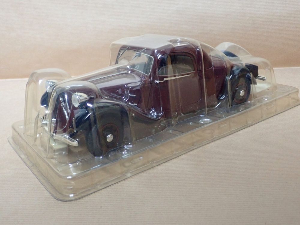 Citroen Traction Avant Coupé Faux Cabriolet - Solido 1/18 (Neu und originalverpackt) in ...