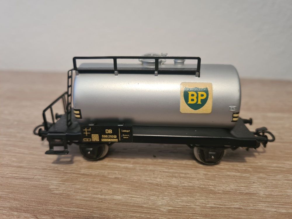 Märklin DB Tankwagen BP H0 (Gebraucht) in St-Aubin-Sauges für CHF 9.9 – mit Lieferung auf ...