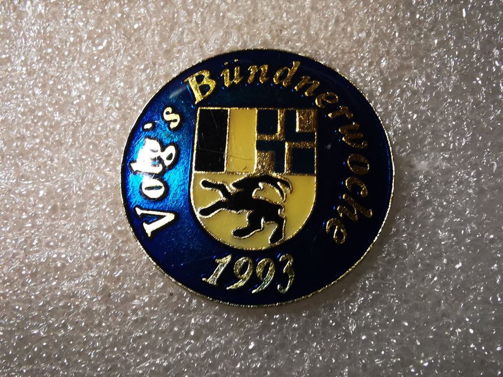Ansteckpin 9: Volgs Bündnerwochen 1993 (Gebraucht) in Oppligen für CHF ...