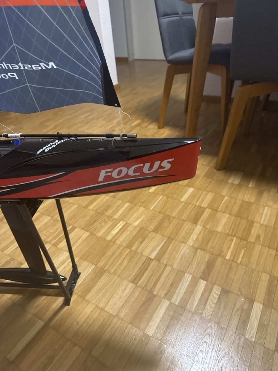 Focus II Segelboot, 1000mm, 2.4GHz, RTR Yacht - Top Zustand! (Gebraucht ...