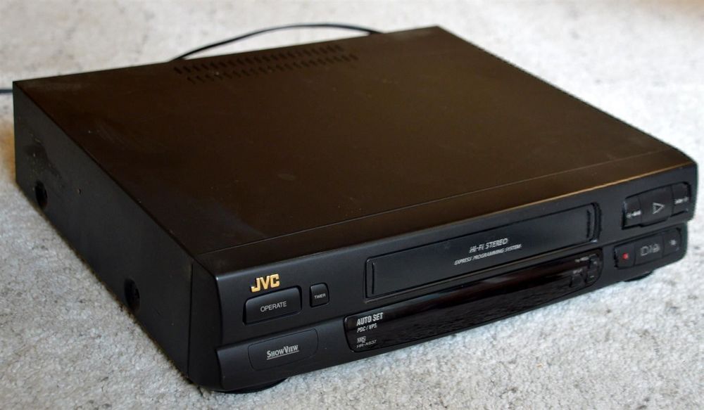 Videorecorder VHS JVC HR-A637E magnétoscope (Gebraucht) in Collonges für CHF 60 – mit Lieferung ...