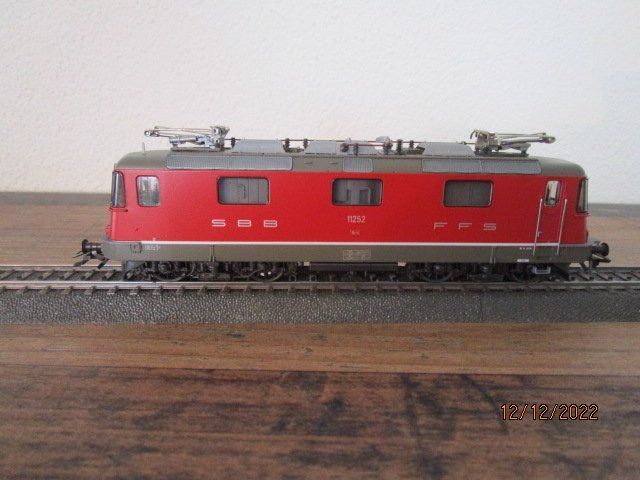 Märklin 37344 SBB Re 4/4 Rot AC/H0 Digital (Gebraucht) in Beringen für ...