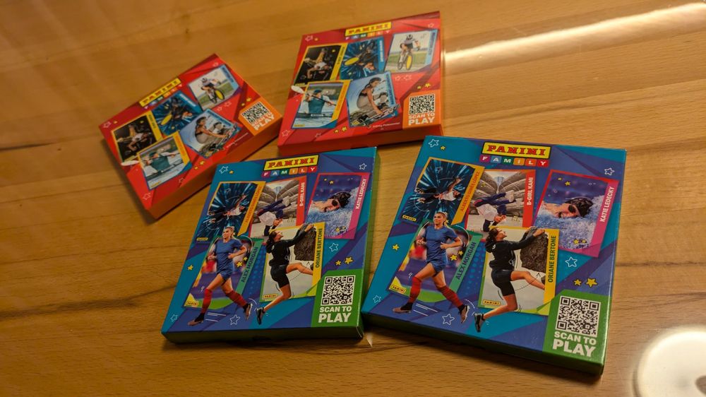 PANINI Family Stickers - Alex Morgan, etc | Kaufen auf Ricardo
