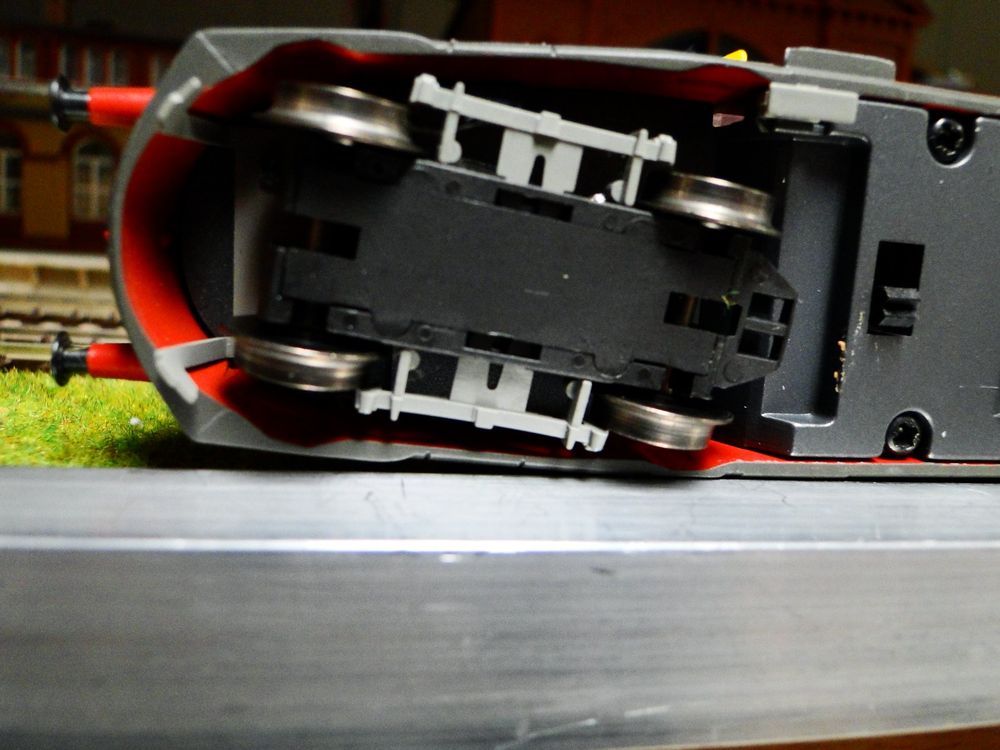 TRIX E-Triebwagen 22868 RBe 2/4 «Roter Pfeil» HO/DC/Digital (Gebraucht ...