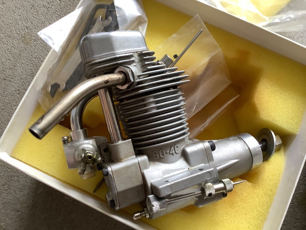 ENYA 60-4c, 9.95ccm, 4-Takter, Modellmotor, wie neu | Acheter sur Ricardo