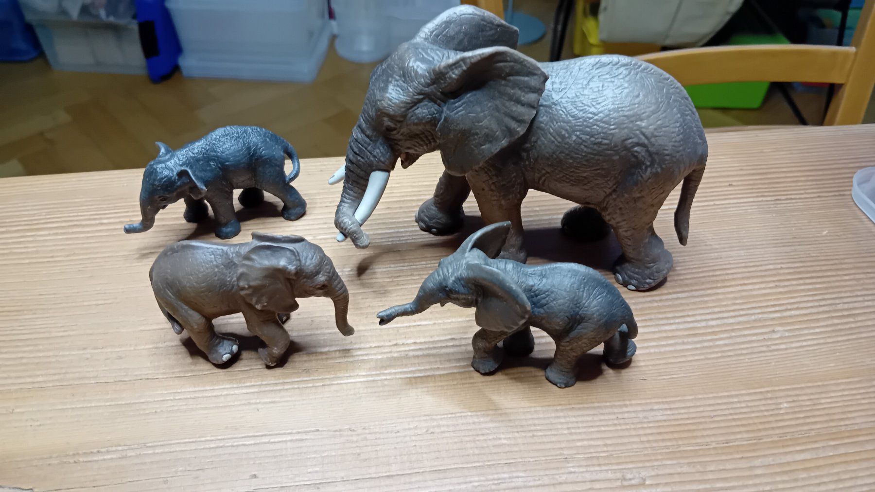 Schleich : 4 éléphants - 1 grand éléphant et 3 éléphanteaux (D'occasion ...