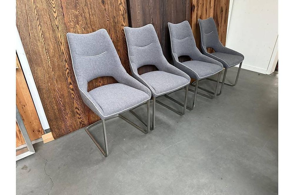 4 x Stuhl Aldrina Freischwinger Aussteller (Gebraucht) in Bischofszell ...
