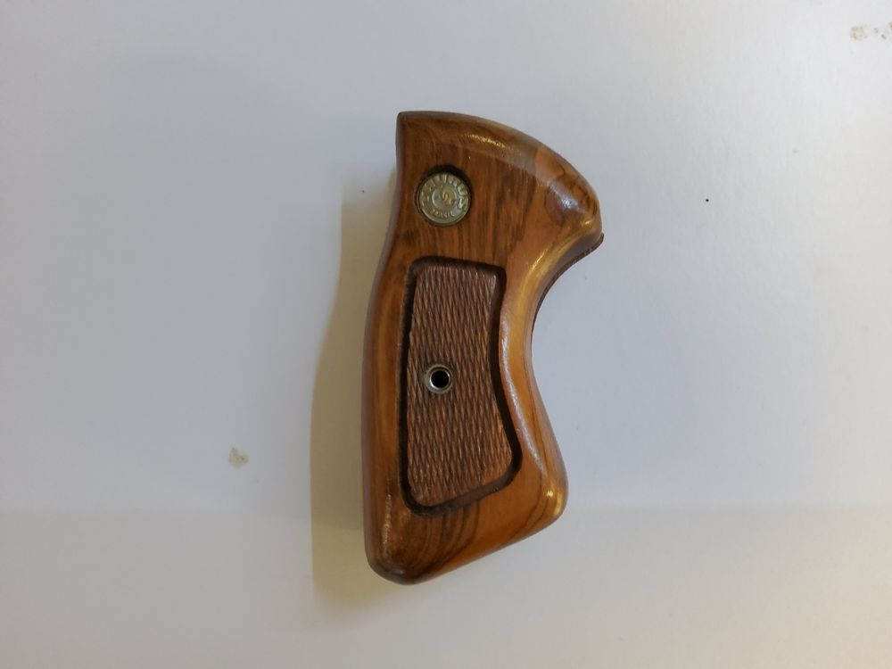 Griffschalen für Taurus Revolver | Kaufen auf Ricardo