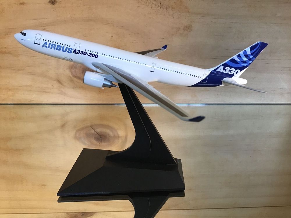 Modellflugzeug A330-200 Airbus 1:400 Metall | Kaufen auf Ricardo