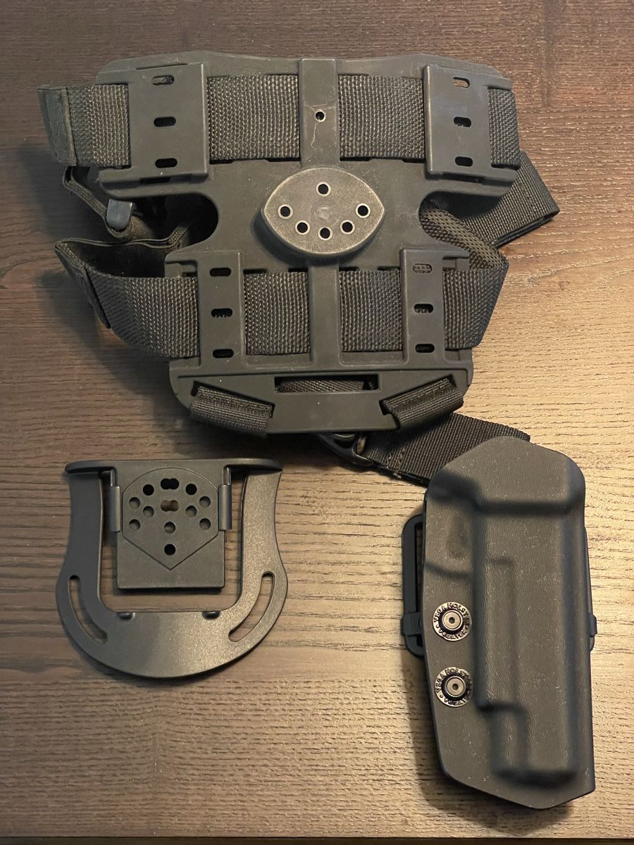 Tactical Holster Set - Vega Holster x Colt 1911 (Neu (gemäss ...
