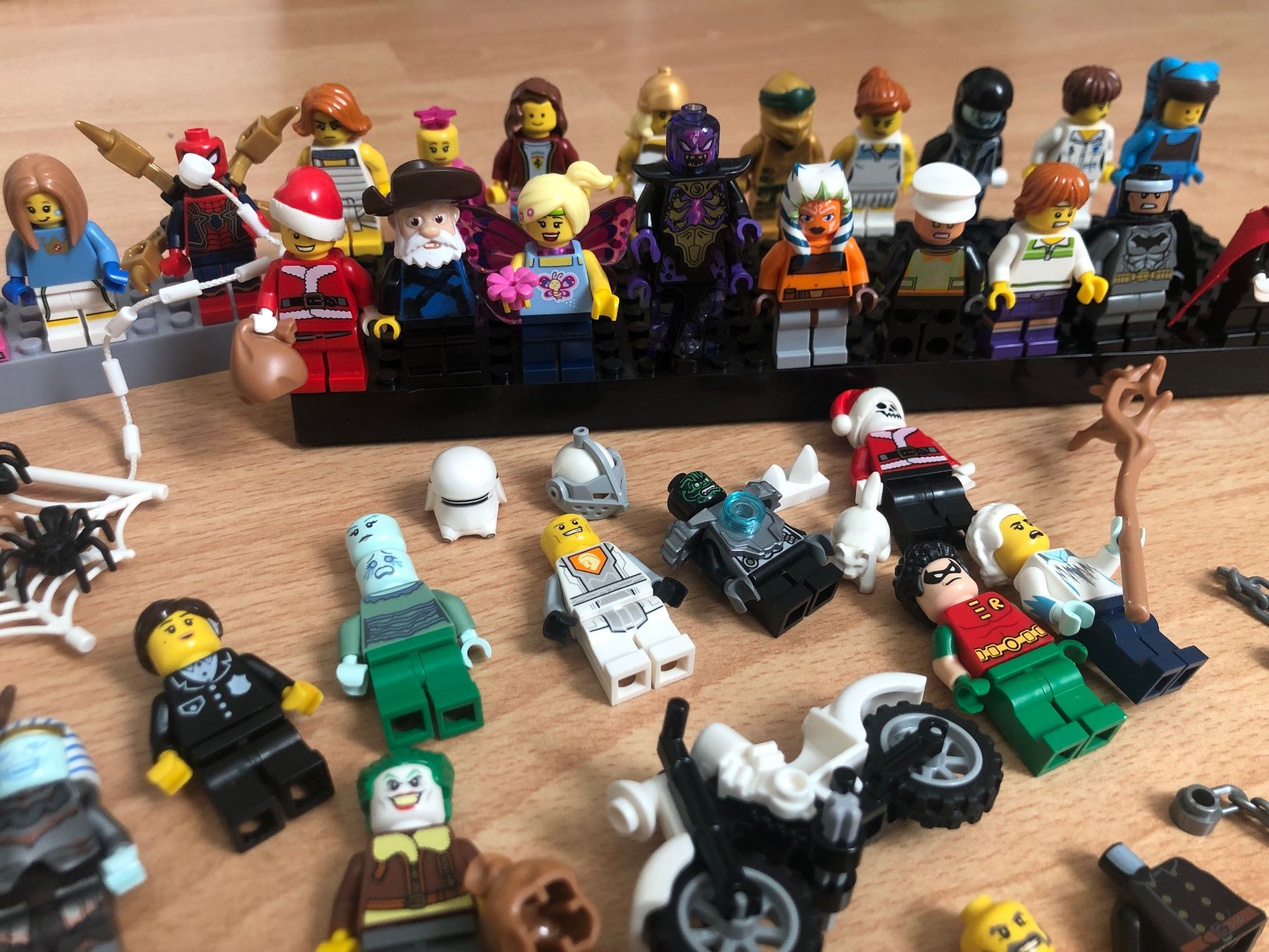 Lego Figuren Konvolut - Grosse Sammlung zu ersteigern! (Gebraucht) in ...