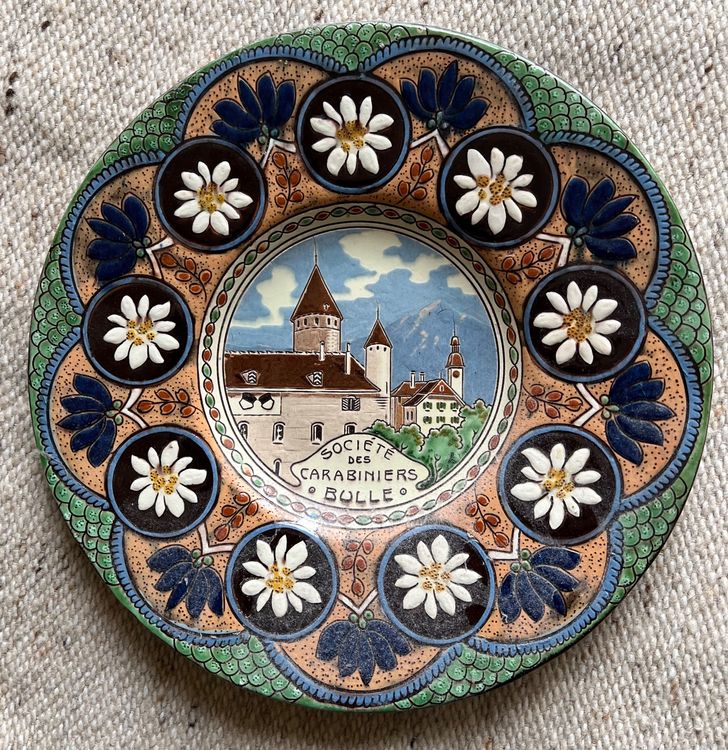 Thun, antiker Wandteller Keramik, Edelweiss Dekor, Bulle (Gebraucht) in ...