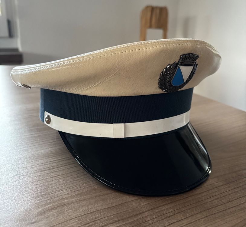 Alte Schirmmütze Stapo ZH - inkl. Metall Abzeichen (Gebraucht) in Jona ...