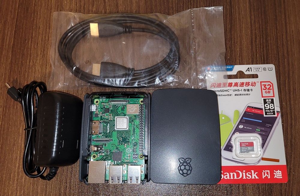 Raspberry Pi 3 Model B+ mit SD-Karte + Gehäuse und Netzteil (Gebraucht ...