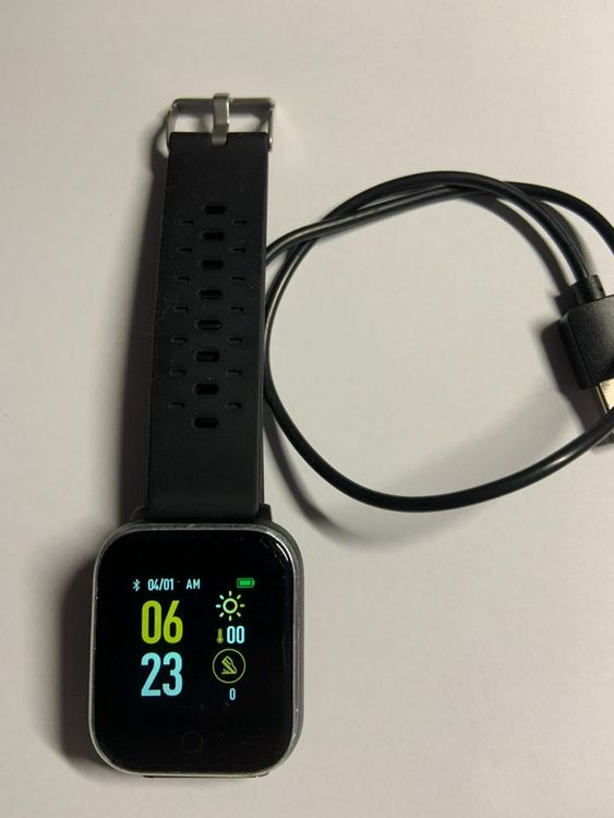 Smartwatch - SilverCrest Fitness Uhr | Kaufen auf Ricardo