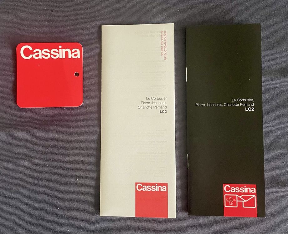 Cassina LC2 Original – 2-Sitzer – Schwarz/Weiß (Gebraucht) in ...