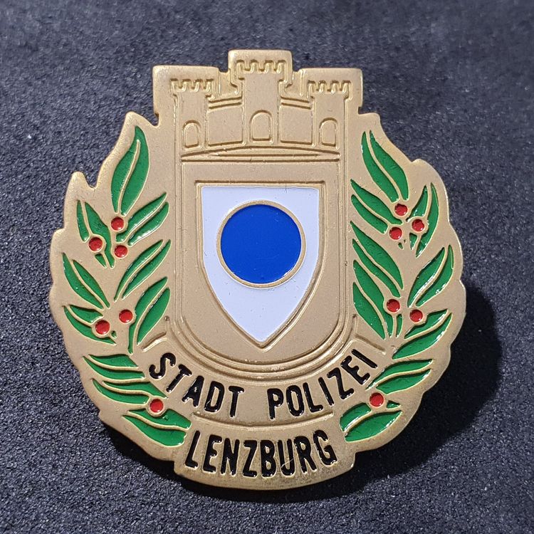 W741 - Pin Stadt Polizei Lenzburg / Nr. 211/250 (Gebraucht) in Reinach BL für CHF 3 – mit ...