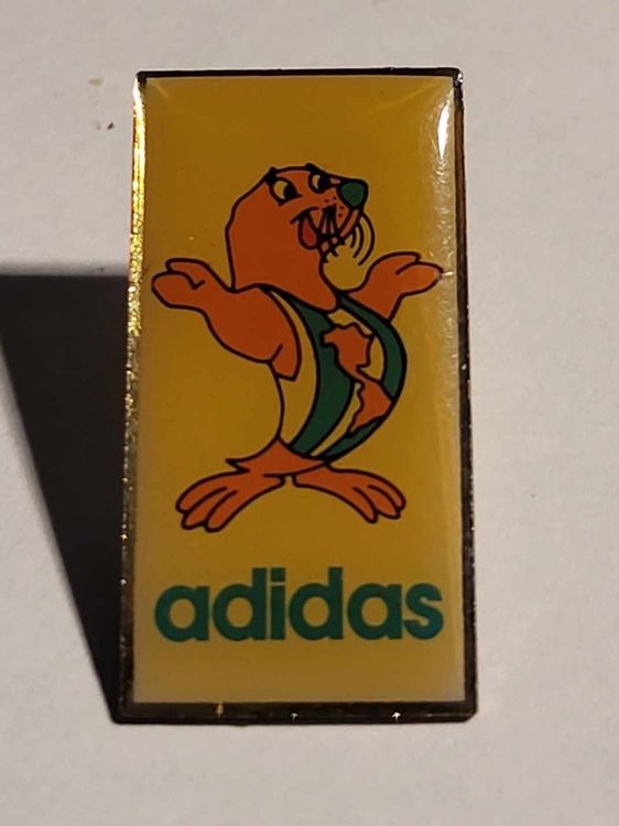 Pin's Adidas (Gebraucht) in Oron-la-Ville für CHF 3 – mit Lieferung auf ...