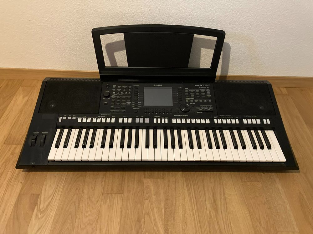 Yamaha Keyboard PSR-S750 | Kaufen auf Ricardo