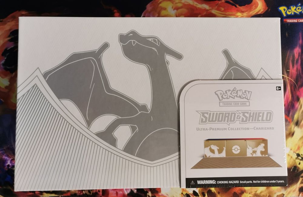 Pokémon Ultra Premium Collection - Charizard / Glurak (Neu und ...