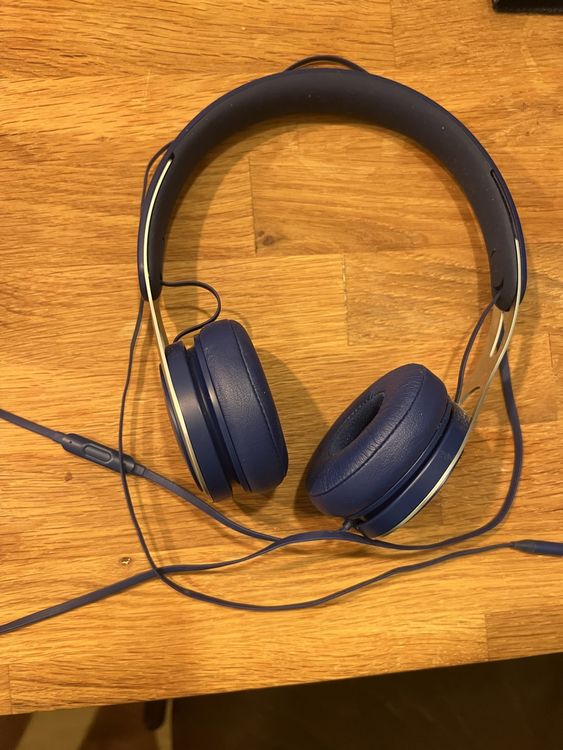 Beats EP Kopfhörer Blau Top Zustand für Musikgenuss! (Gebraucht) in ...