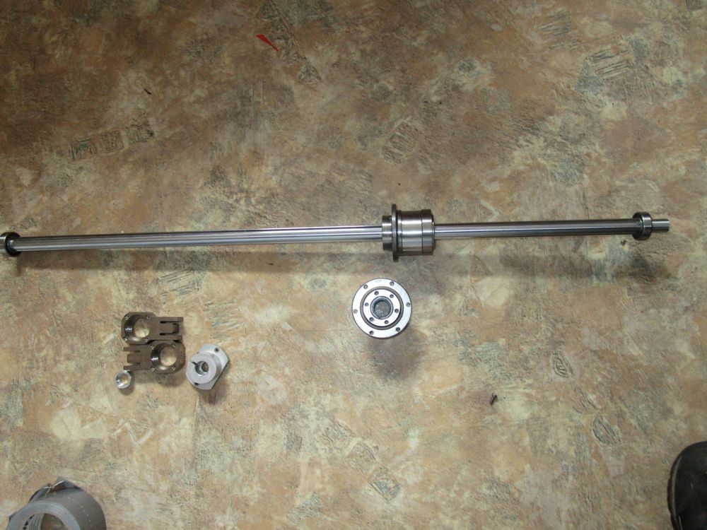 THK Linearspindel Länge 650mm (Gebraucht) in Ottikon für CHF 44 – mit ...