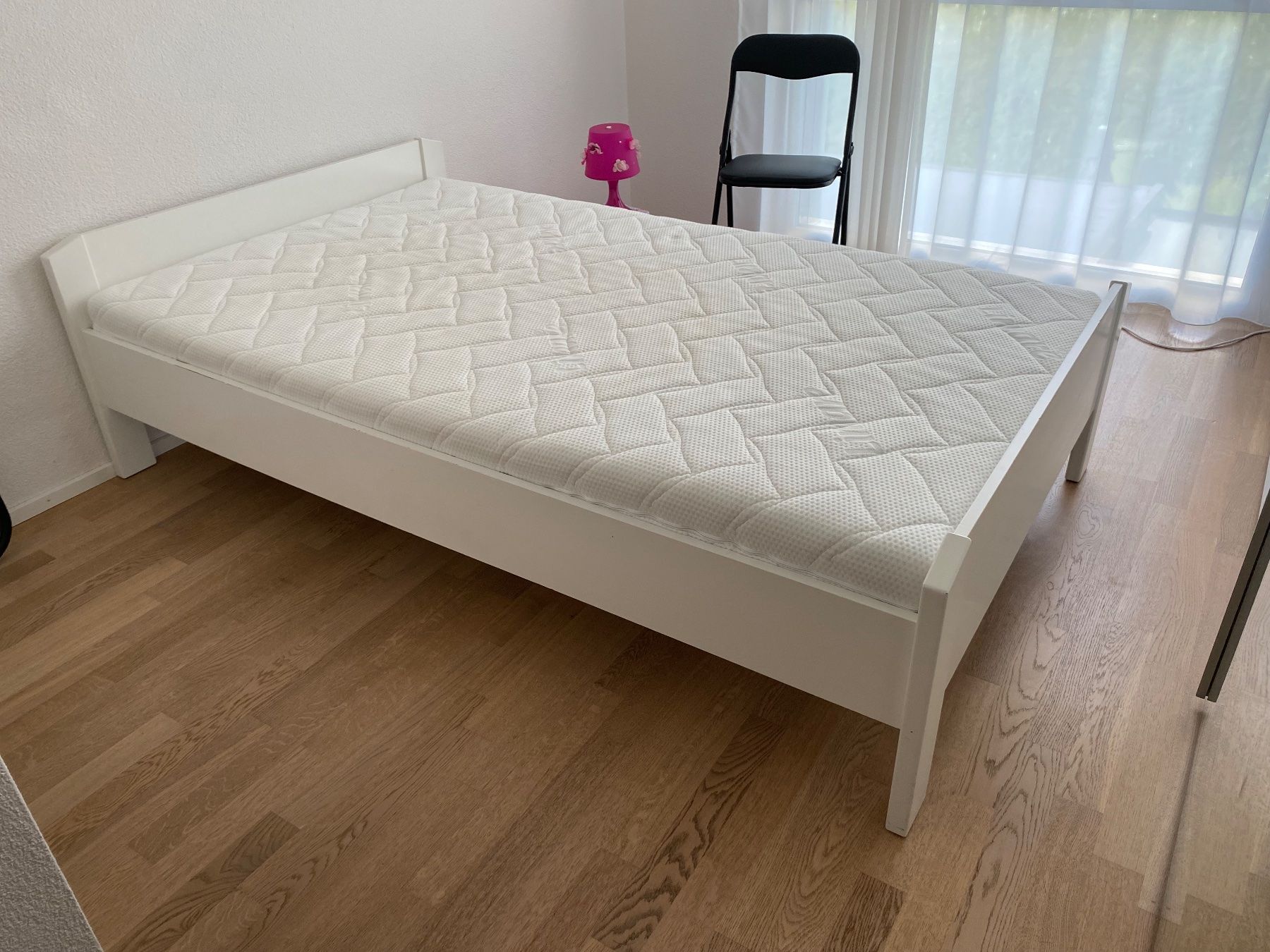Komplette Schlafzimmer Mit Lattenrost Und Matratze