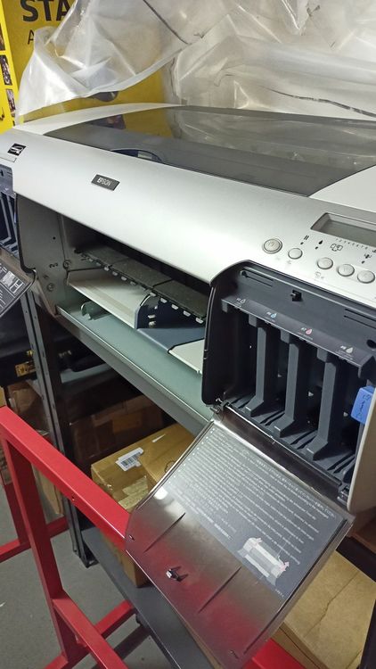 EPSON STYLUS PRO 4000 (Defekt) in für CHF 260 – nur Abholung auf ...